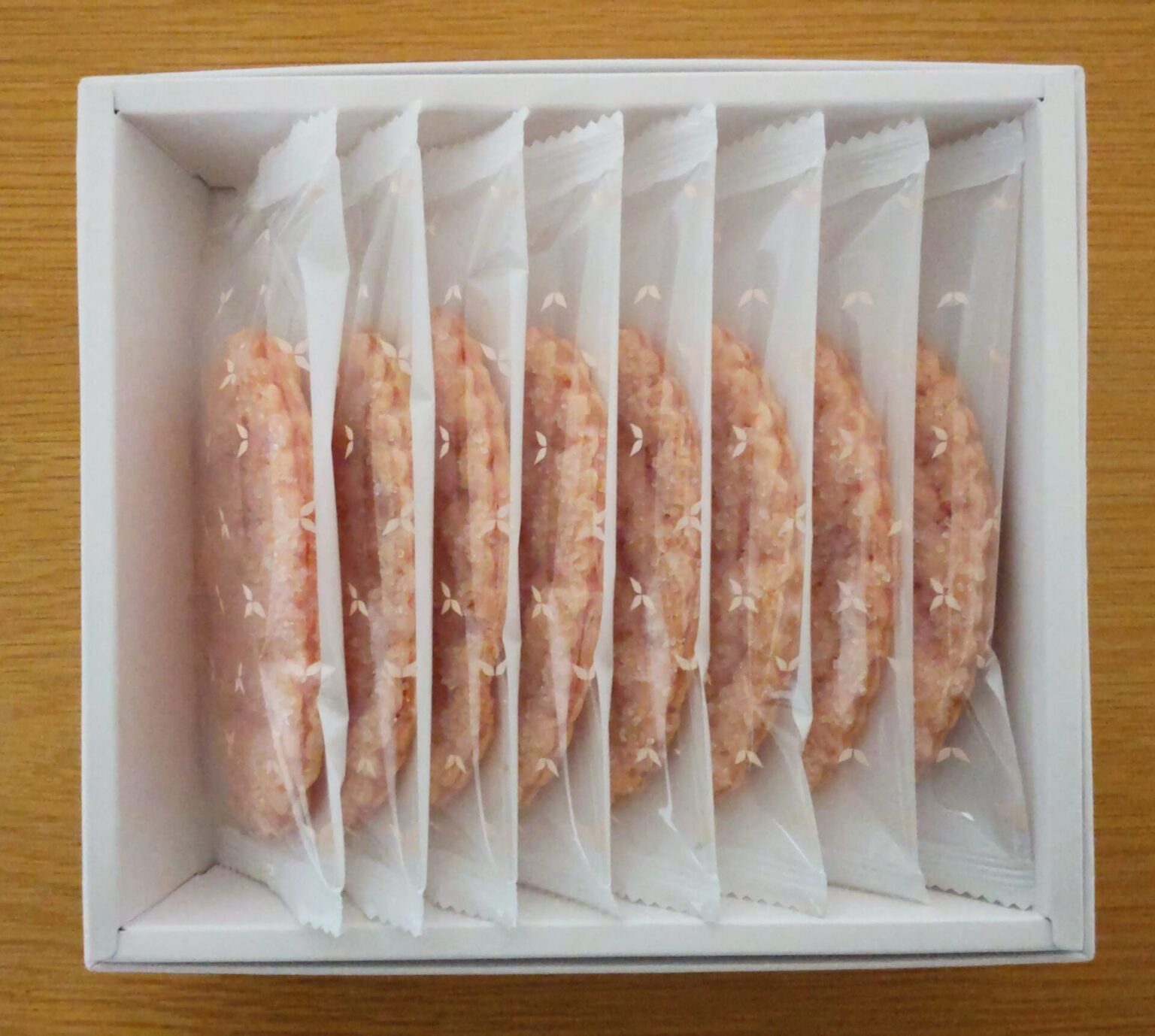 ピエールエルメのリーフパイがかわいい！華やかなのは見た目だけ？！ | tkg35 blog.